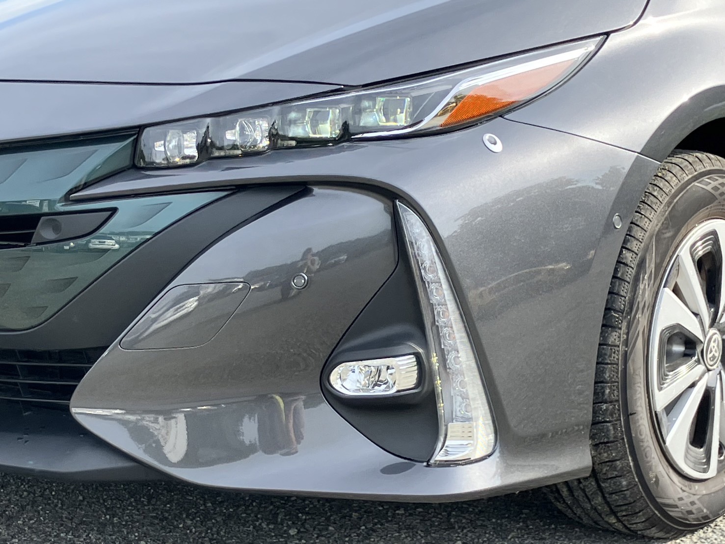 プリウス PHV | 川西市で車の修理なら株式会社カーメイクフクニシグループ